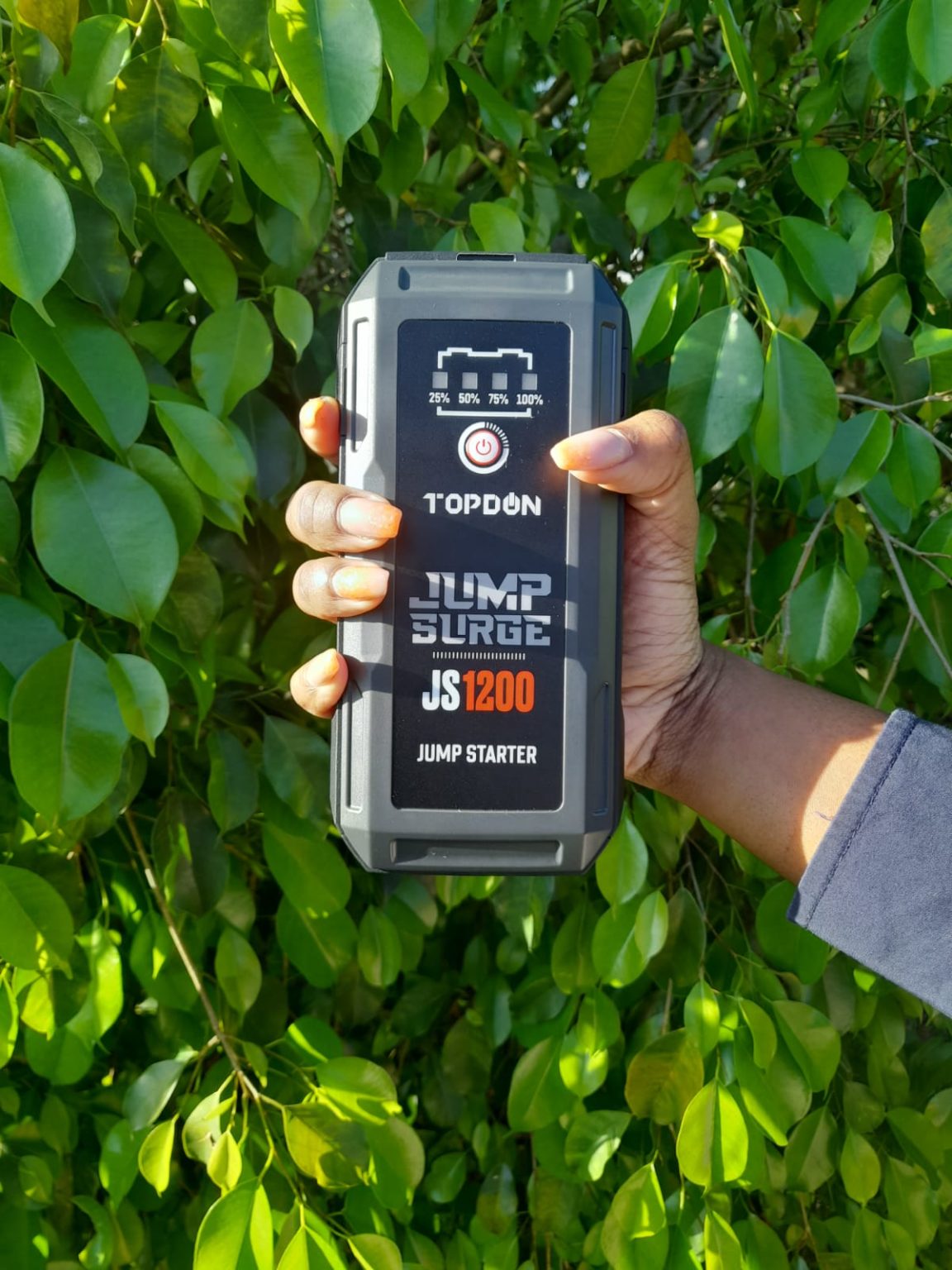 How To Use A Jump Starter (+ More Useful Info) - Girls Who Drive